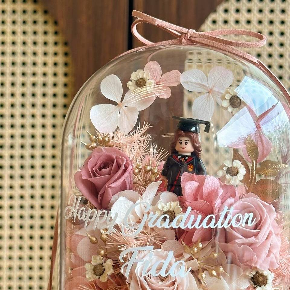 Florist In SS2 With Same Day Delivery l Graduation & Convocation Flower