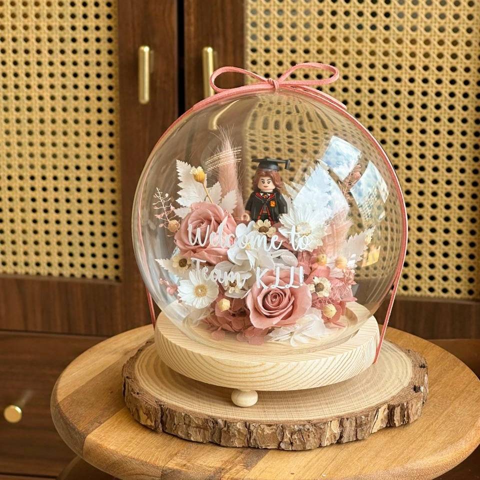 Florist In SS2 With Same Day Delivery l Graduation & Convocation Flower