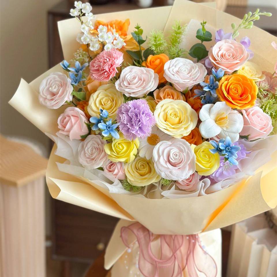 Anniversary Flower Bouquets with Vase – Elegant & Ready to Display