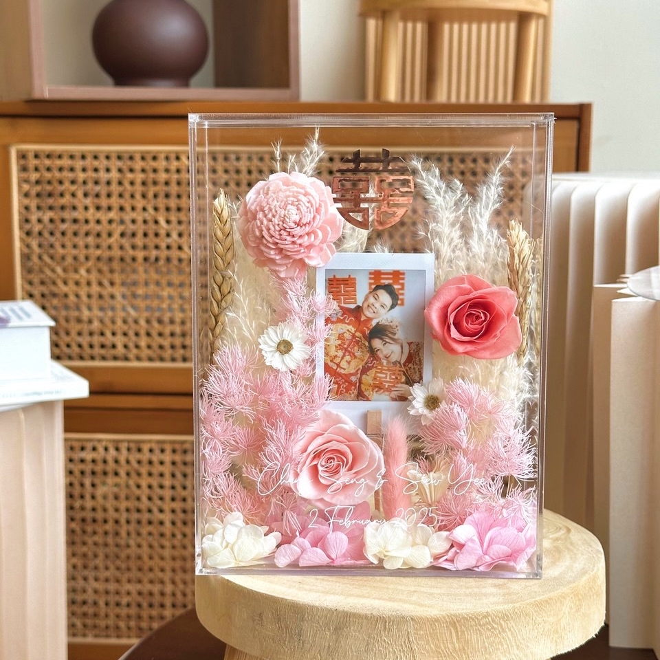 Wedding Gift Preserved Flower Frame l Online Florist in Kuala Lumpu