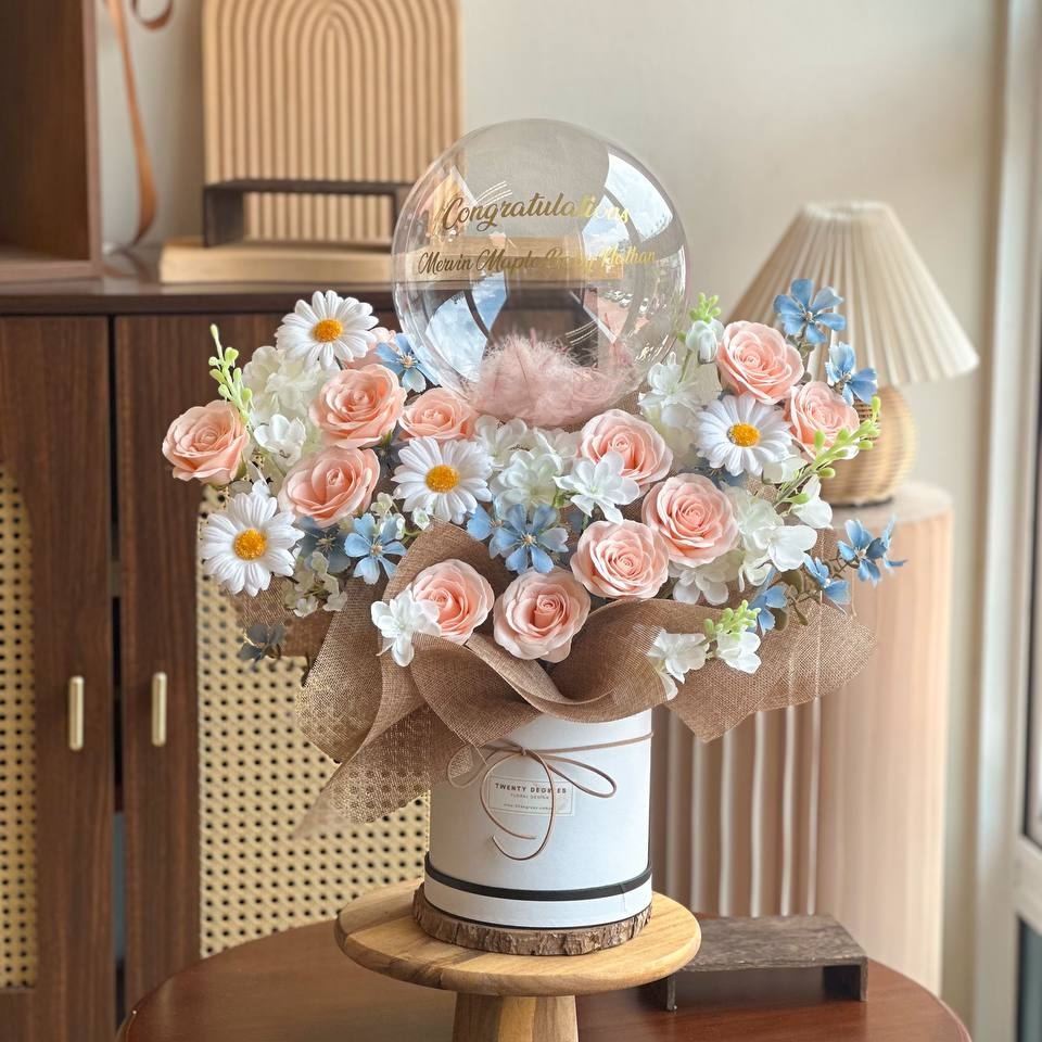Hot Air Balloon Flower Box l Twenty Degrees Florist l PJ Subang Same ...